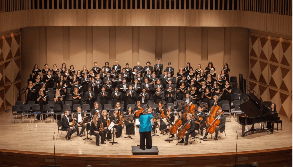 Fresno Master Chorale performs Brahms Requiem | Munro Review