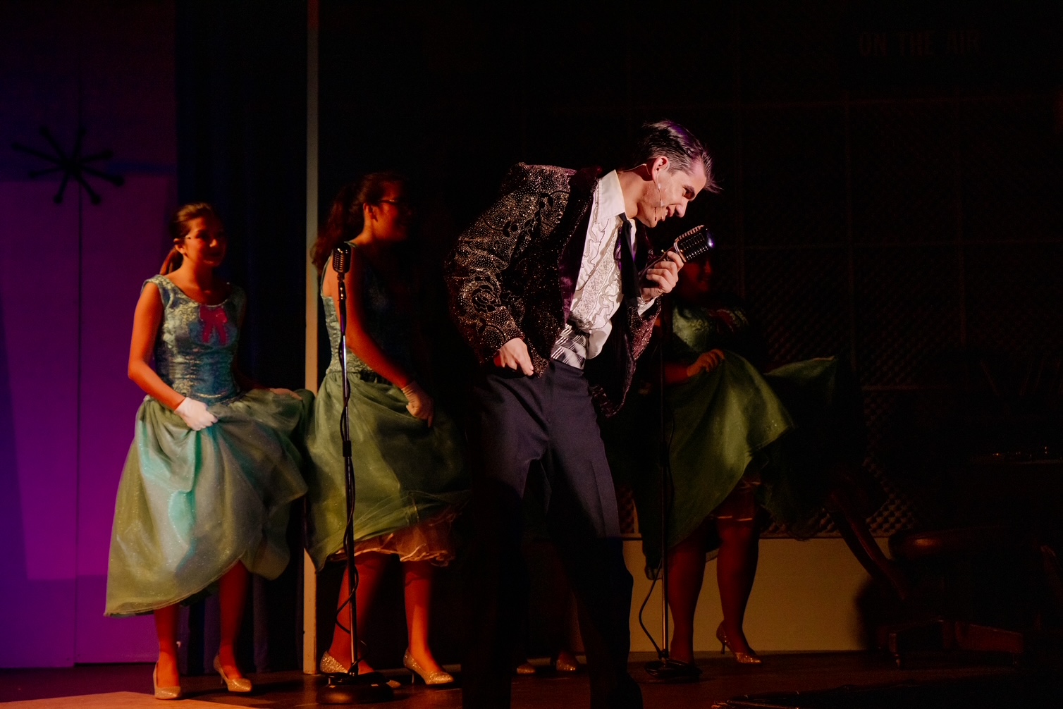 Theater Review: Good Company Players’ 'Buddy' Is long on songs, short ...